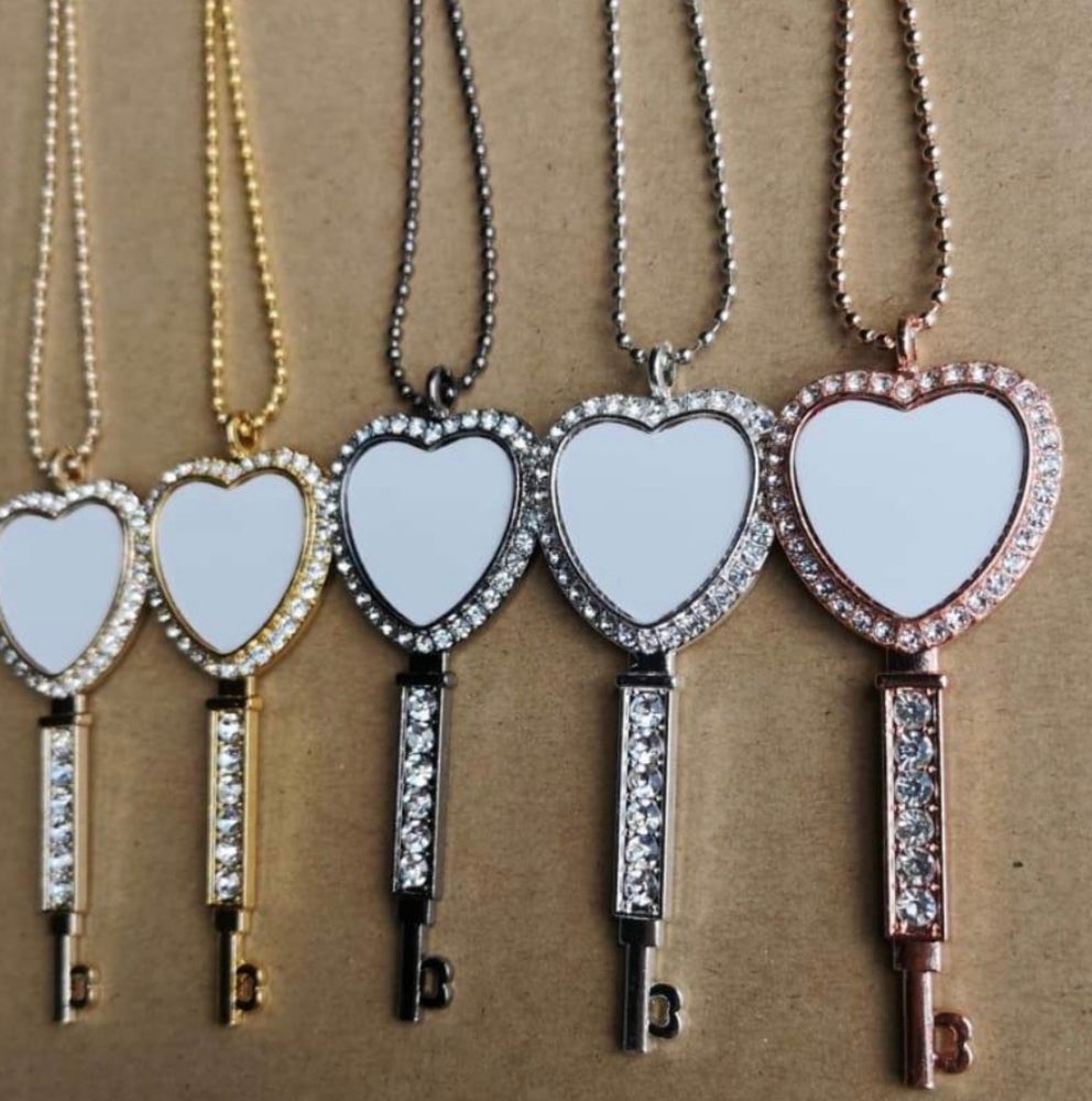 Sublimation pendant – Virtual Melanin Sublimation Blanks